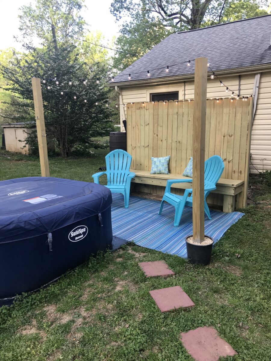 Easy Outdoor DIY Privacy Screen With Bench - The Frugal South