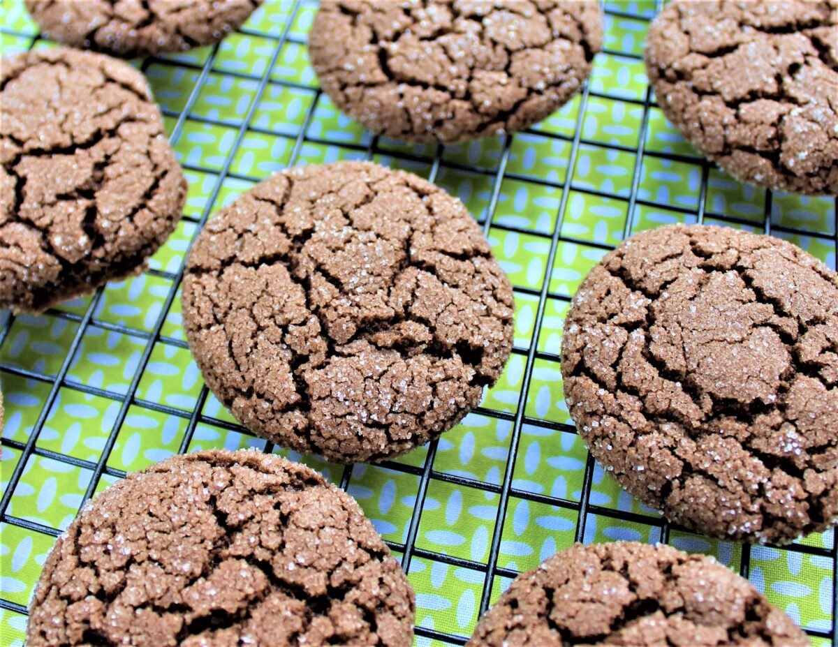 Easy No Butter Chocolate Chip Cookies - The Frugal South